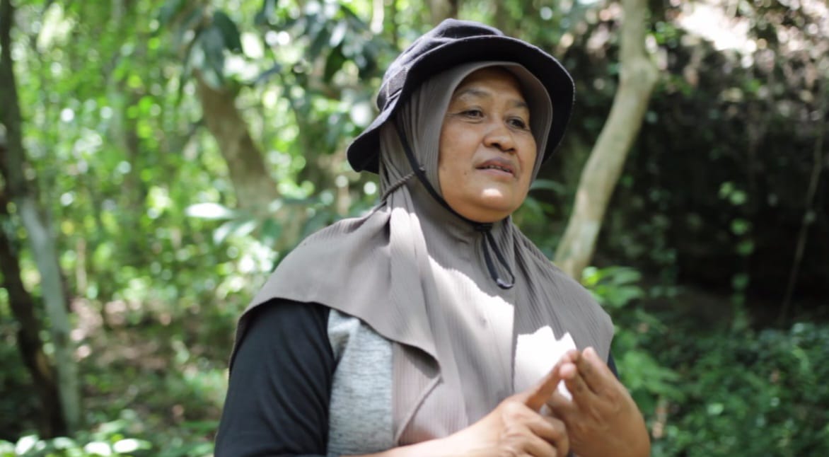 Profil Sri Hartini, Penjaga Hutan Adat Wonosadi